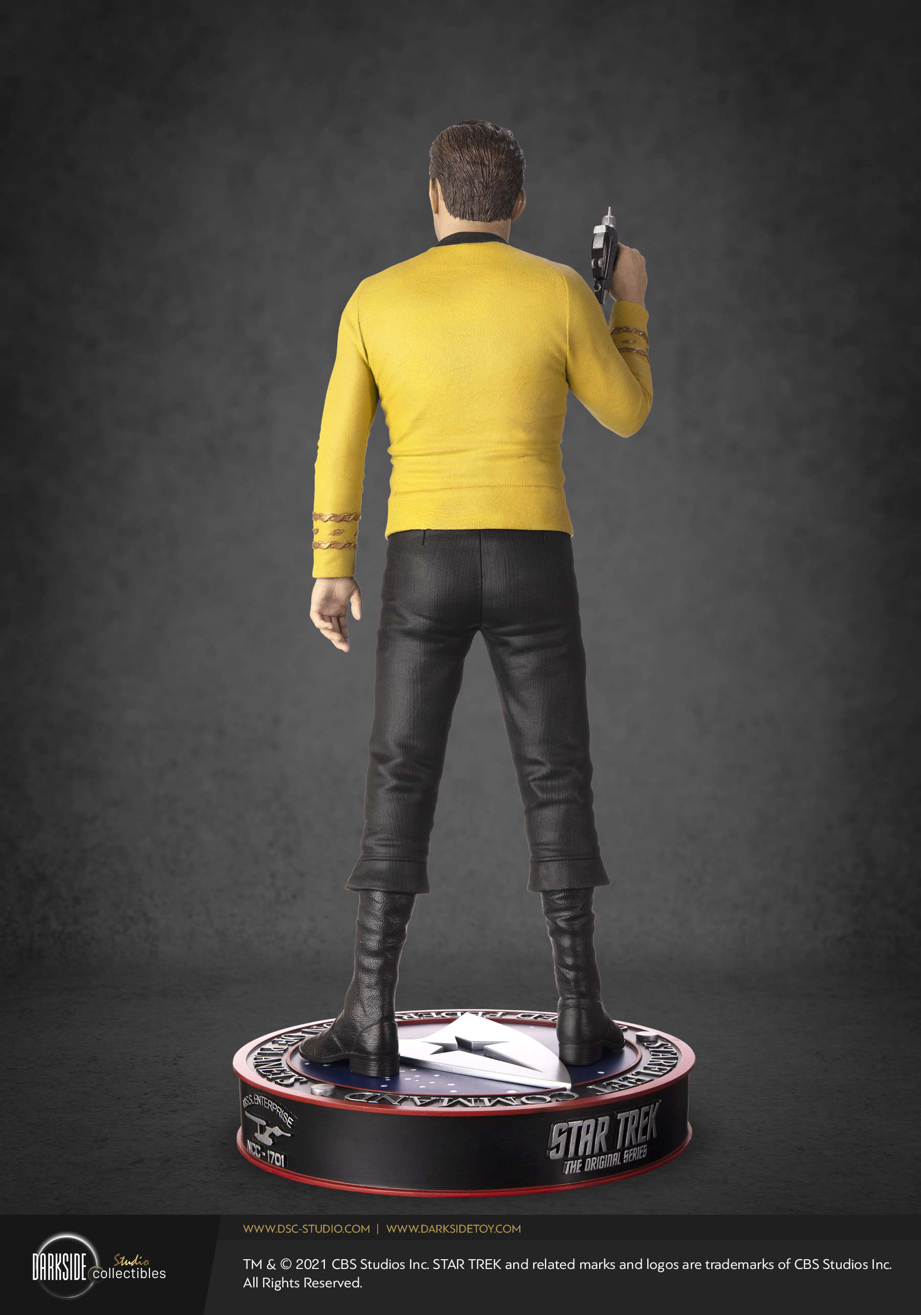 Star Trek: Captain James T. Kirk 1/3 Scale Museum Statue By Darkside ...